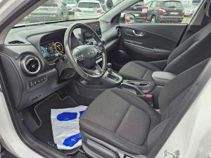 White Hyundai Kona 2022 in Taurage, with an engine capacity of 1.60 L and mileage of 41 thousand km for 15800 €, photo 14 on AUTOMOTO.COM.LV