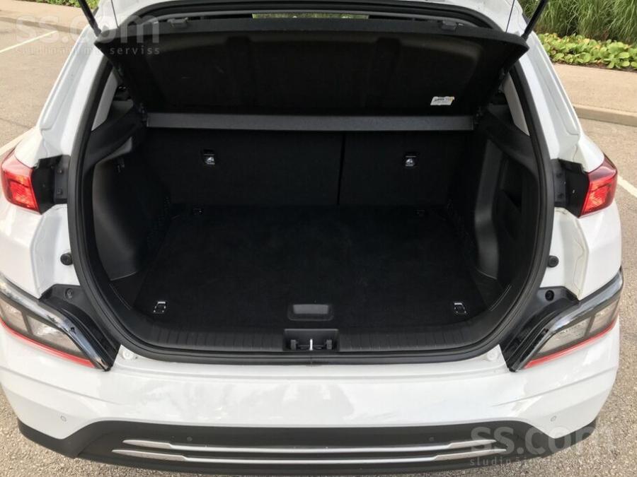 Balts Hyundai Kona 2022 Rīga, ar dzinēja tilpumu 2.00 L un nobraukumu 0 tūkst. km par 16850 €, foto 10 vietnē AUTOMOTO.COM.LV