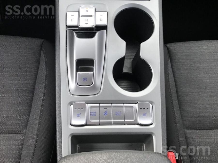 Balts Hyundai Kona 2022 Rīga, ar dzinēja tilpumu 2.00 L un nobraukumu 0 tūkst. km par 16850 €, foto 18 vietnē AUTOMOTO.COM.LV