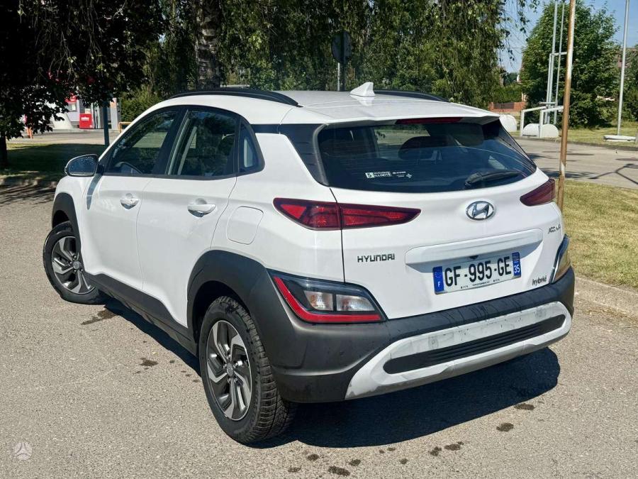 Balts Hyundai Kona 2022 Tauragė, ar dzinēja tilpumu 1.58 L un nobraukumu 100 tūkst. km par 12500 €, foto 8 vietnē AUTOMOTO.COM.LV