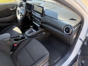 Balts Hyundai Kona 2022 Tauragė, ar dzinēja tilpumu 1.58 L un nobraukumu 100 tūkst. km par 12500 €, foto 12 vietnē AUTOMOTO.COM.LV