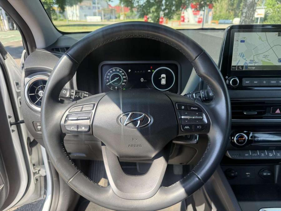 Balts Hyundai Kona 2022 Tauragė, ar dzinēja tilpumu 1.58 L un nobraukumu 100 tūkst. km par 12500 €, foto 16 vietnē AUTOMOTO.COM.LV