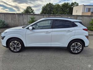 Balts Hyundai Kona 2022 Mažeikiai, ar dzinēja tilpumu 0.00 L un nobraukumu 62 tūkst. km par 14400 €, foto 3 vietnē AUTOMOTO.COM.LV