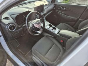 Balts Hyundai Kona 2022 Mažeikiai, ar dzinēja tilpumu 0.00 L un nobraukumu 62 tūkst. km par 14400 €, foto 9 vietnē AUTOMOTO.COM.LV