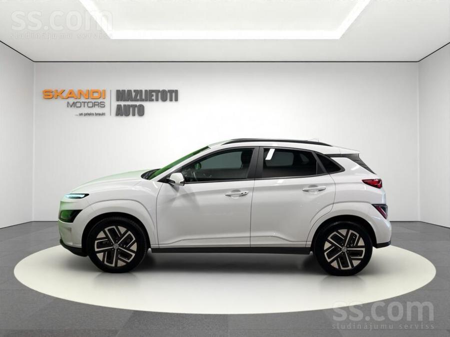 Balts Hyundai Kona 2022 Rīga, ar dzinēja tilpumu 1.60 L un nobraukumu 22 tūkst. km par 21990 €, foto 4 vietnē AUTOMOTO.COM.LV