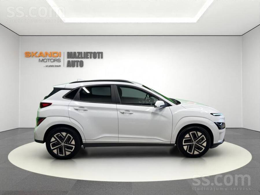 Balts Hyundai Kona 2022 Rīga, ar dzinēja tilpumu 1.60 L un nobraukumu 22 tūkst. km par 21990 €, foto 8 vietnē AUTOMOTO.COM.LV