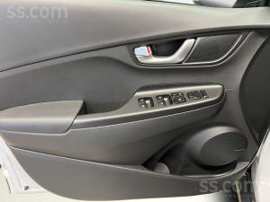 Balts Hyundai Kona 2022 Rīga, ar dzinēja tilpumu 1.60 L un nobraukumu 22 tūkst. km par 21990 €, foto 14 vietnē AUTOMOTO.COM.LV