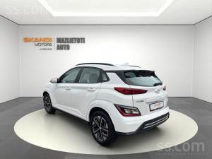 Balts Hyundai Kona 2023 Rīga, ar dzinēja tilpumu 0.00 L un nobraukumu 22 tūkst. km par 19490 €, foto 5 vietnē AUTOMOTO.COM.LV
