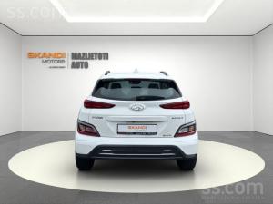 Balts Hyundai Kona 2023 Rīga, ar dzinēja tilpumu 0.00 L un nobraukumu 22 tūkst. km par 19490 €, foto 6 vietnē AUTOMOTO.COM.LV