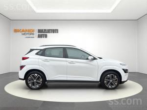 Balts Hyundai Kona 2023 Rīga, ar dzinēja tilpumu 0.00 L un nobraukumu 22 tūkst. km par 19490 €, foto 8 vietnē AUTOMOTO.COM.LV
