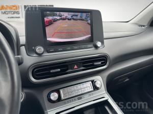 Balts Hyundai Kona 2023 Rīga, ar dzinēja tilpumu 0.00 L un nobraukumu 22 tūkst. km par 19490 €, foto 16 vietnē AUTOMOTO.COM.LV