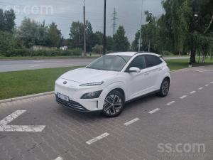 Белый Хендай Кона 2023 в Огре, объемом двигателя 0.00 л и пробегом 130 тыс. км за 15050 €, фото  на AUTOMOTO.COM.LV