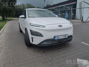Белый Хендай Кона 2023 в Огре, объемом двигателя 0.00 л и пробегом 130 тыс. км за 15050 €, фото 3 на AUTOMOTO.COM.LV