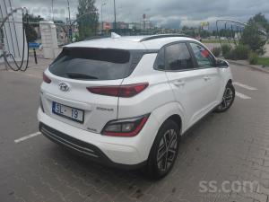 Белый Хендай Кона 2023 в Огре, объемом двигателя 0.00 л и пробегом 130 тыс. км за 15050 €, фото 4 на AUTOMOTO.COM.LV