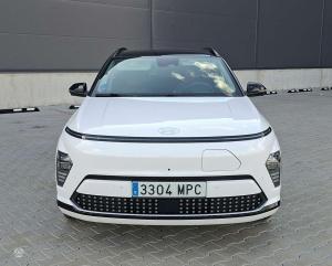 Balts Hyundai Kona 2024 Šauļi, ar dzinēja tilpumu 0.00 L un nobraukumu 152 tūkst. km par 24755 €, foto 4 vietnē AUTOMOTO.COM.LV