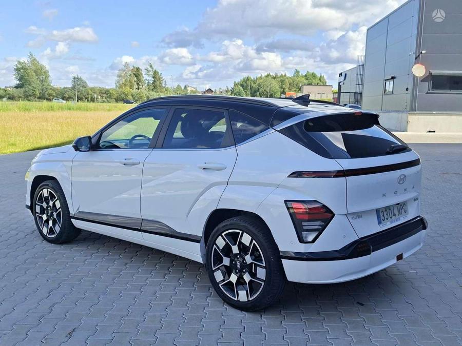 Balts Hyundai Kona 2024 Šauļi, ar dzinēja tilpumu 0.00 L un nobraukumu 152 tūkst. km par 24755 €, foto 5 vietnē AUTOMOTO.COM.LV