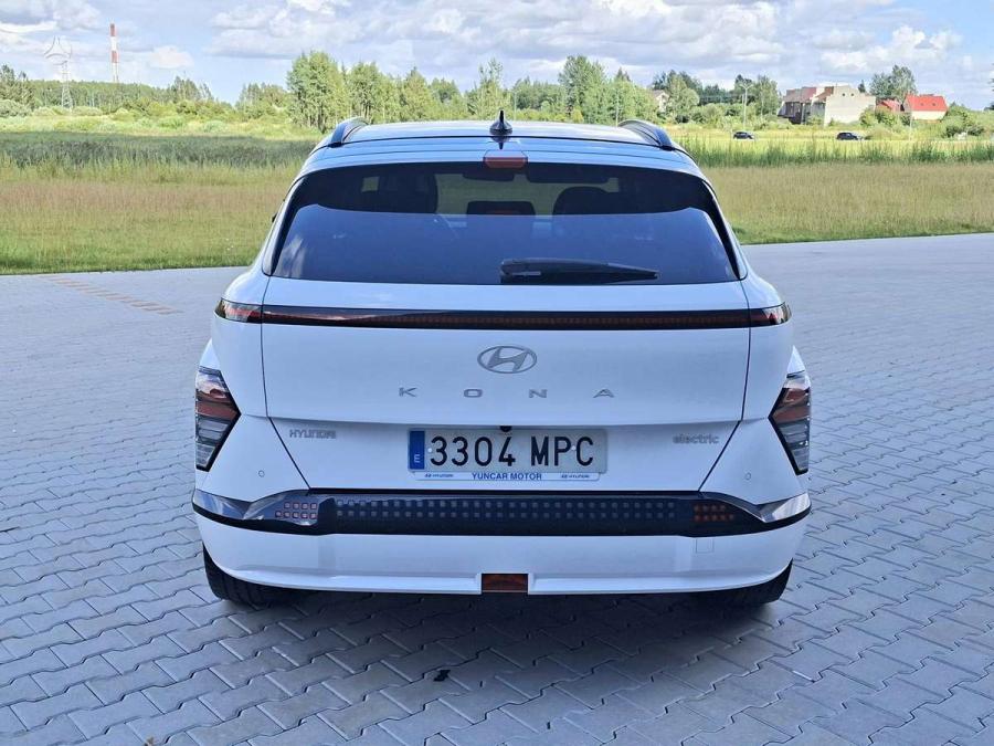 Balts Hyundai Kona 2024 Šauļi, ar dzinēja tilpumu 0.00 L un nobraukumu 152 tūkst. km par 24755 €, foto 6 vietnē AUTOMOTO.COM.LV