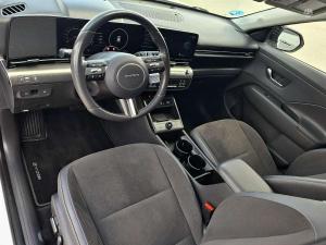 Balts Hyundai Kona 2024 Šauļi, ar dzinēja tilpumu 0.00 L un nobraukumu 152 tūkst. km par 24755 €, foto 17 vietnē AUTOMOTO.COM.LV