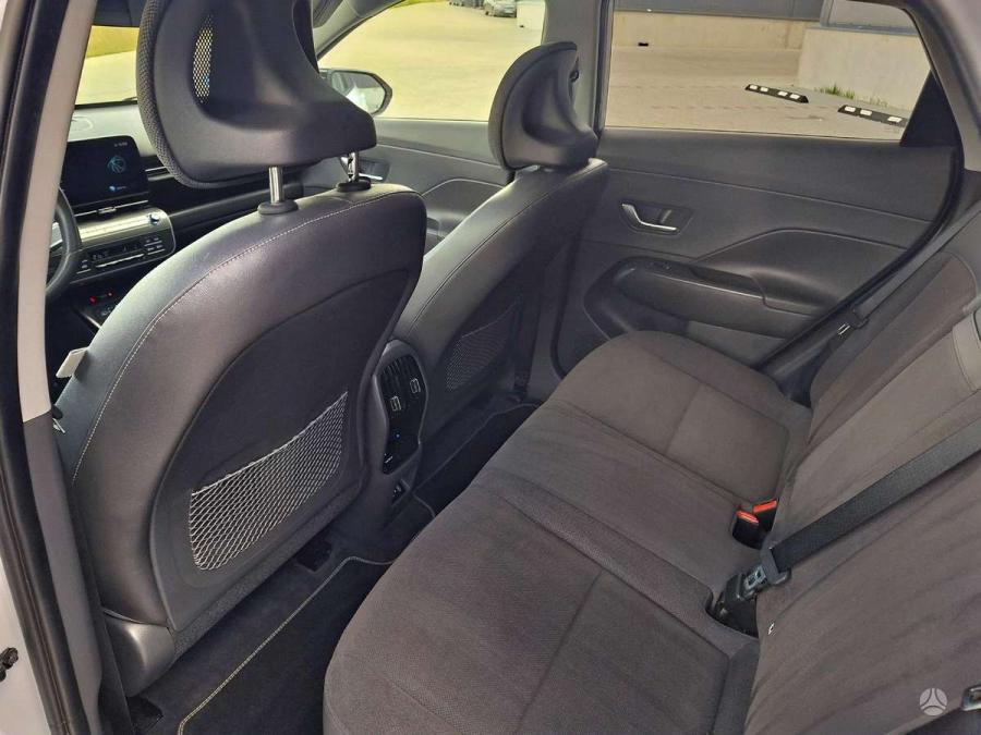 Balts Hyundai Kona 2024 Šauļi, ar dzinēja tilpumu 0.00 L un nobraukumu 152 tūkst. km par 24755 €, foto 20 vietnē AUTOMOTO.COM.LV