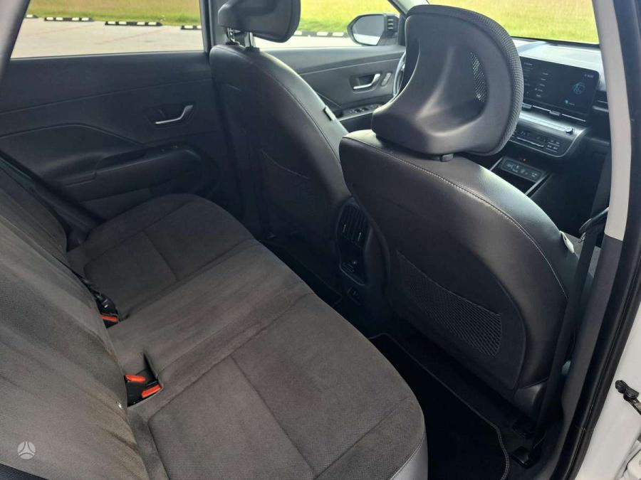 Balts Hyundai Kona 2024 Šauļi, ar dzinēja tilpumu 0.00 L un nobraukumu 152 tūkst. km par 24755 €, foto 22 vietnē AUTOMOTO.COM.LV