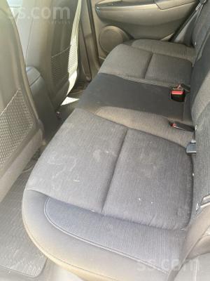 Balts Hyundai Kona 2018 Rīga, ar dzinēja tilpumu 1.60 L un nobraukumu 130 tūkst. km par 12000 €, foto 4 vietnē AUTOMOTO.COM.LV