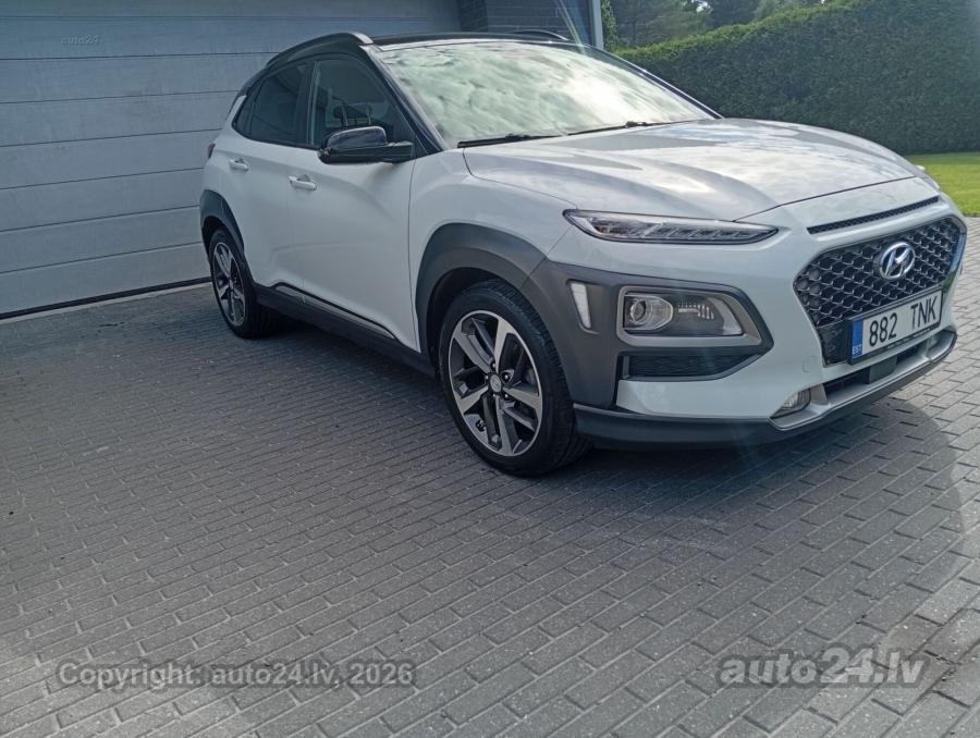 White Hyundai Kona 2018 in Tallinn, with an engine capacity of 1.60 L and mileage of 113 thousand km for 13500 €, photo 4 on AUTOMOTO.COM.LV