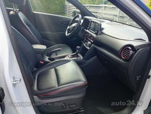 White Hyundai Kona 2018 in Tallinn, with an engine capacity of 1.60 L and mileage of 113 thousand km for 13500 €, photo 7 on AUTOMOTO.COM.LV