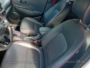 White Hyundai Kona 2018 in Tallinn, with an engine capacity of 1.60 L and mileage of 113 thousand km for 13500 €, photo 8 on AUTOMOTO.COM.LV