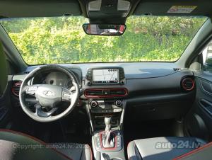 White Hyundai Kona 2018 in Tallinn, with an engine capacity of 1.60 L and mileage of 113 thousand km for 13500 €, photo 10 on AUTOMOTO.COM.LV