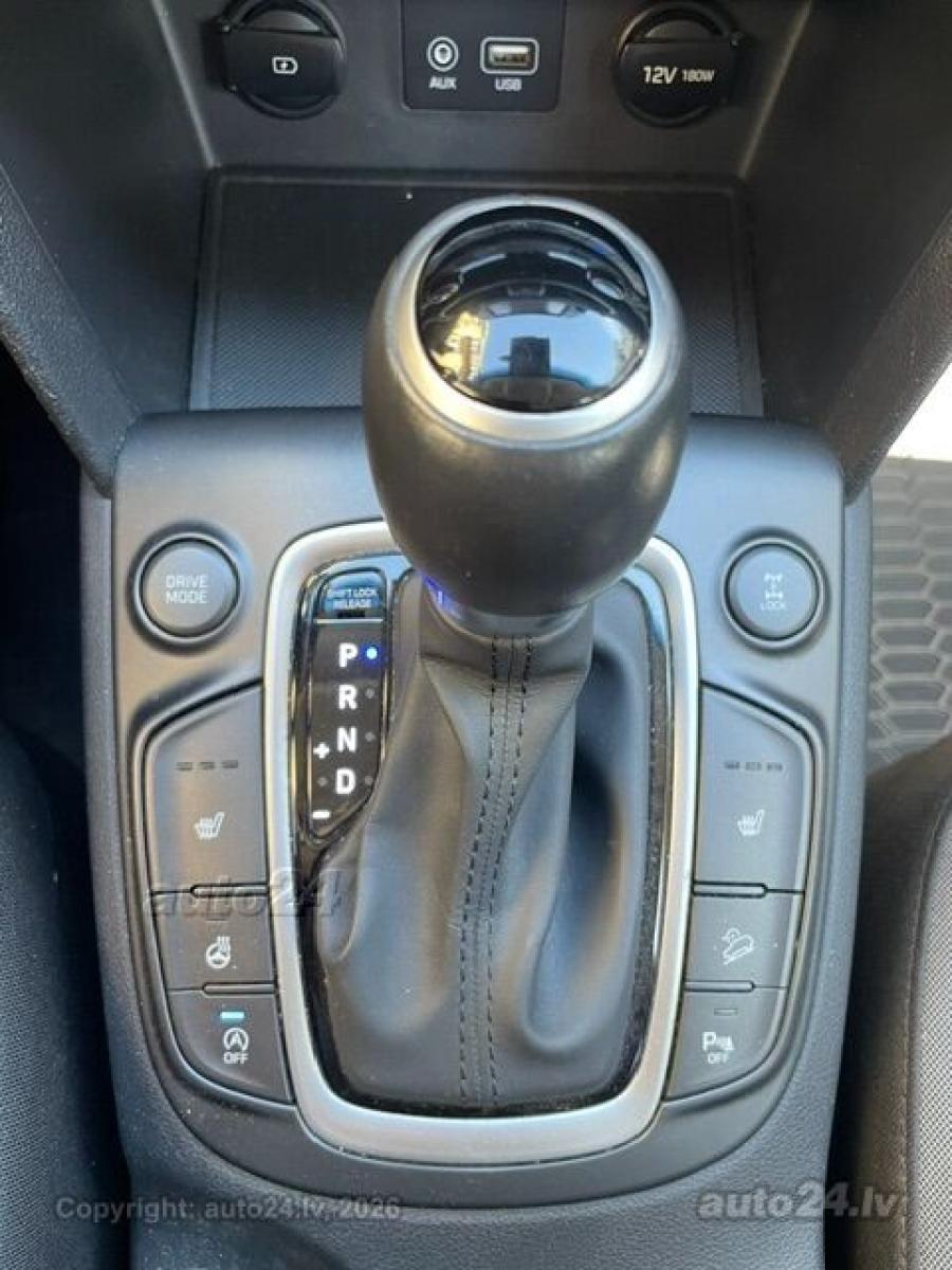 Balts Hyundai Kona 2018 Tallina, ar dzinēja tilpumu 1.60 L un nobraukumu 132 tūkst. km par 10990 €, foto 12 vietnē AUTOMOTO.COM.LV