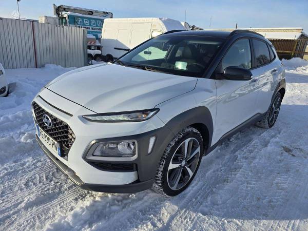 White Hyundai Kona 2019 in Taurage, with an engine capacity of 1.60 L and mileage of 182 thousand km for 12000 €, photo 1 on AUTOMOTO.COM.LV