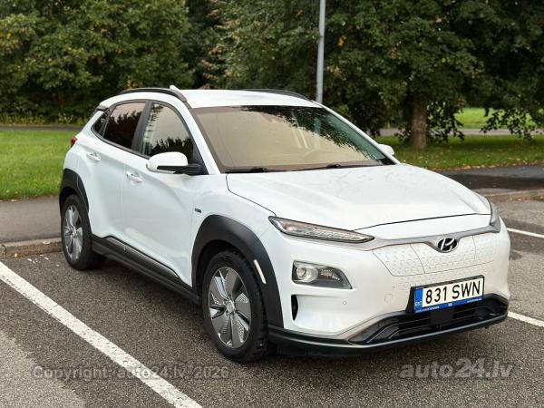 White Hyundai Kona 2019 in Tallinn, with an engine capacity of 0.00 L and mileage of 157 thousand km for 16500 €, photo 1 on AUTOMOTO.COM.LV