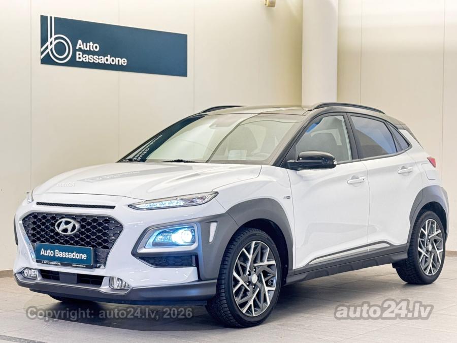 Balts Hyundai Kona 2020 Tallina, ar dzinēja tilpumu 1.60 L un nobraukumu 50 tūkst. km par 16500 €, foto 1 vietnē AUTOMOTO.COM.LV