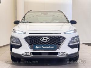 Balts Hyundai Kona 2020 Tallina, ar dzinēja tilpumu 1.60 L un nobraukumu 50 tūkst. km par 16500 €, foto 3 vietnē AUTOMOTO.COM.LV