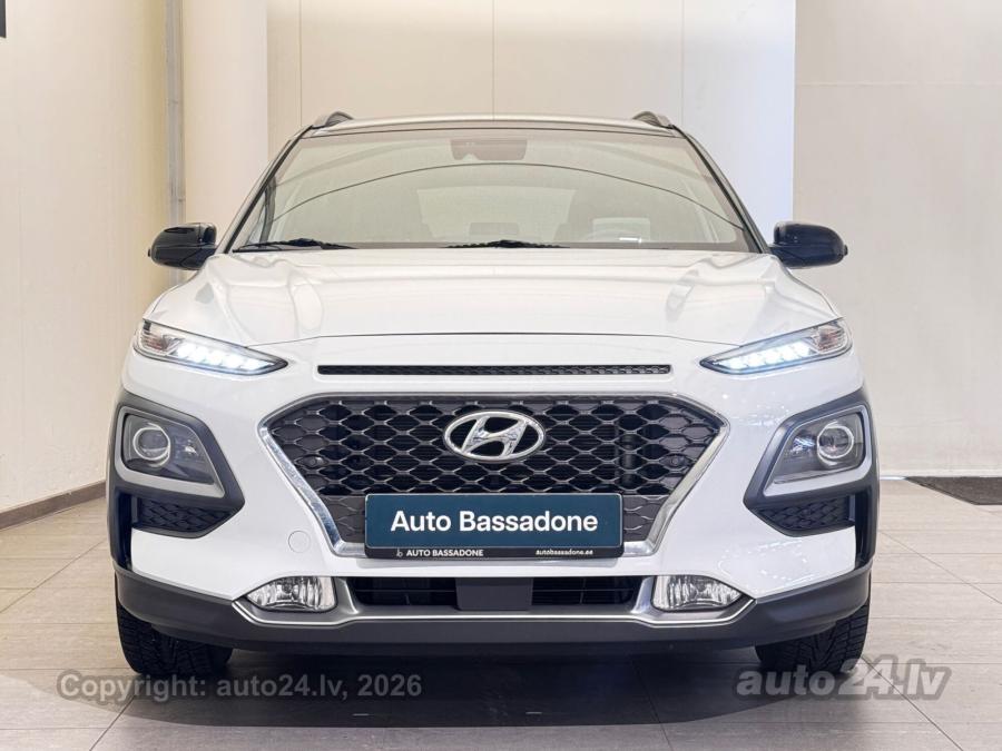 Balts Hyundai Kona 2020 Tallina, ar dzinēja tilpumu 1.60 L un nobraukumu 50 tūkst. km par 16500 €, foto 3 vietnē AUTOMOTO.COM.LV