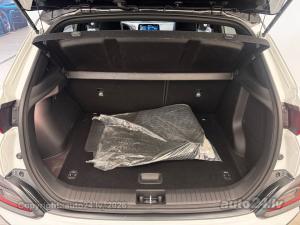 Balts Hyundai Kona 2020 Tallina, ar dzinēja tilpumu 1.60 L un nobraukumu 50 tūkst. km par 16500 €, foto 7 vietnē AUTOMOTO.COM.LV