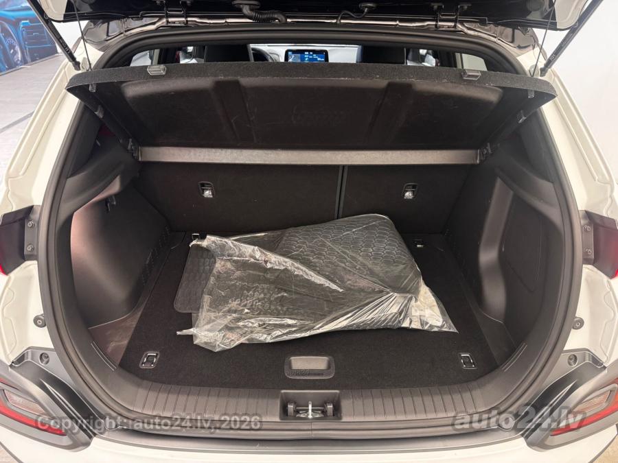 Balts Hyundai Kona 2020 Tallina, ar dzinēja tilpumu 1.60 L un nobraukumu 50 tūkst. km par 16500 €, foto 7 vietnē AUTOMOTO.COM.LV
