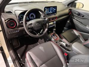 Balts Hyundai Kona 2020 Tallina, ar dzinēja tilpumu 1.60 L un nobraukumu 50 tūkst. km par 16500 €, foto 9 vietnē AUTOMOTO.COM.LV