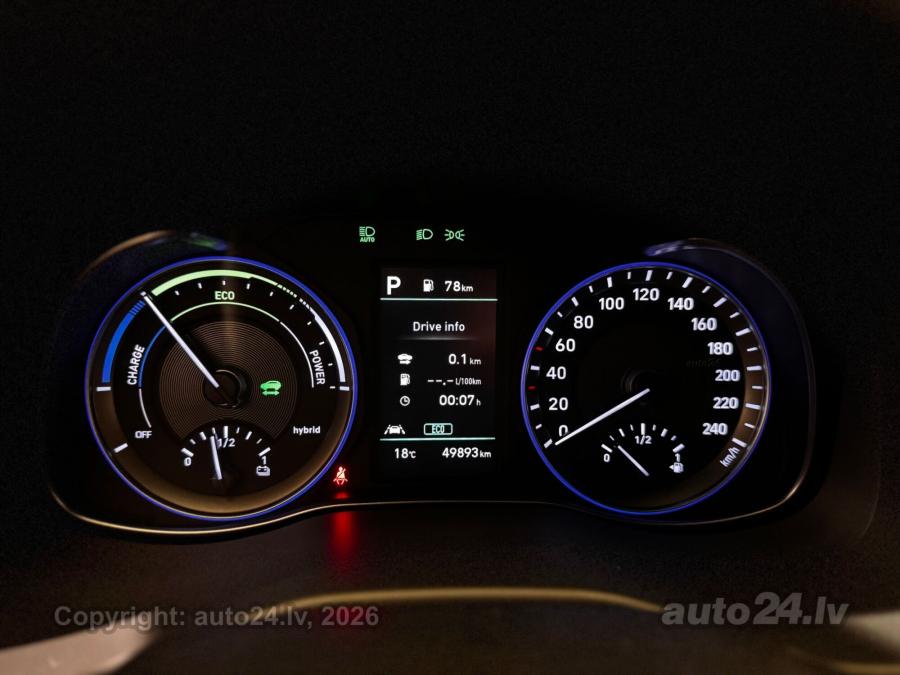 Balts Hyundai Kona 2020 Tallina, ar dzinēja tilpumu 1.60 L un nobraukumu 50 tūkst. km par 16500 €, foto 15 vietnē AUTOMOTO.COM.LV