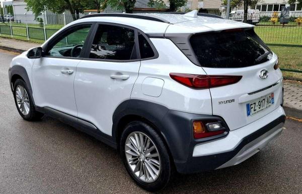 White Hyundai Kona 2021 in Taurage, with an engine capacity of 1.60 L and mileage of 192 thousand km for 10200 €, photo 3 on AUTOMOTO.COM.LV