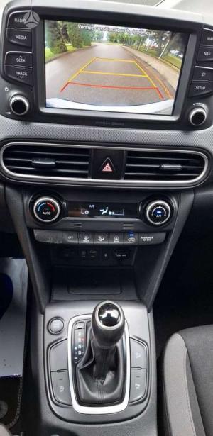 White Hyundai Kona 2021 in Taurage, with an engine capacity of 1.60 L and mileage of 192 thousand km for 10200 €, photo 12 on AUTOMOTO.COM.LV