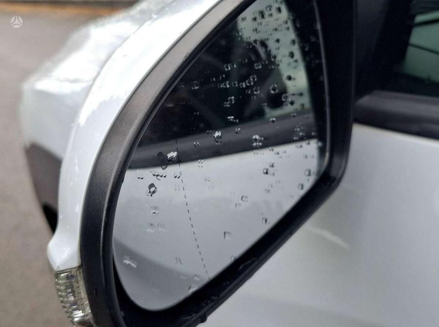 White Hyundai Kona 2021 in Taurage, with an engine capacity of 1.60 L and mileage of 192 thousand km for 10200 €, photo 17 on AUTOMOTO.COM.LV