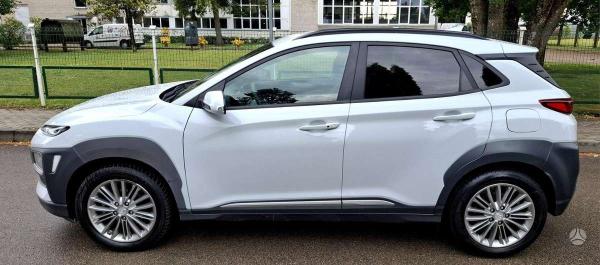 White Hyundai Kona 2021 in Taurage, with an engine capacity of 1.60 L and mileage of 179 thousand km for 9900 €, photo 5 on AUTOMOTO.COM.LV