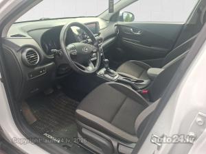 White Hyundai Kona 2021 in Viljandi, with an engine capacity of 1.60 L and mileage of 69 thousand km for 13900 €, photo 11 on AUTOMOTO.COM.LV