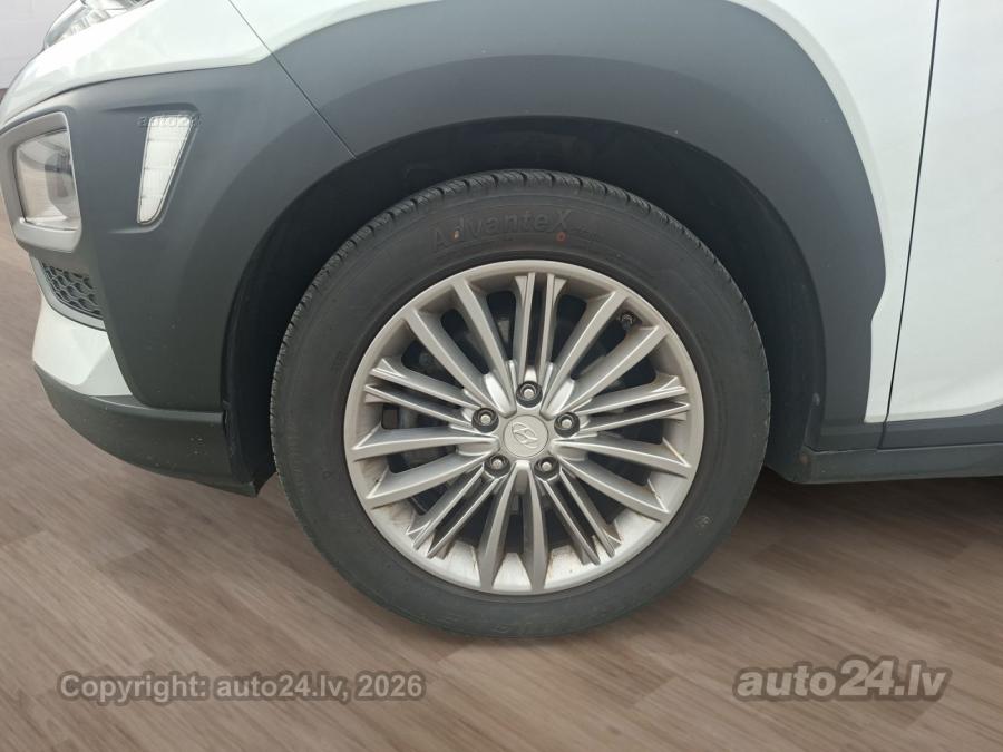 White Hyundai Kona 2021 in Viljandi, with an engine capacity of 1.60 L and mileage of 69 thousand km for 13900 €, photo 15 on AUTOMOTO.COM.LV
