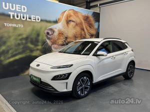 White Hyundai Kona 2022 in Tallinn, with an engine capacity of 0.00 L and mileage of 30 thousand km for 24900 €, photo  on AUTOMOTO.COM.LV