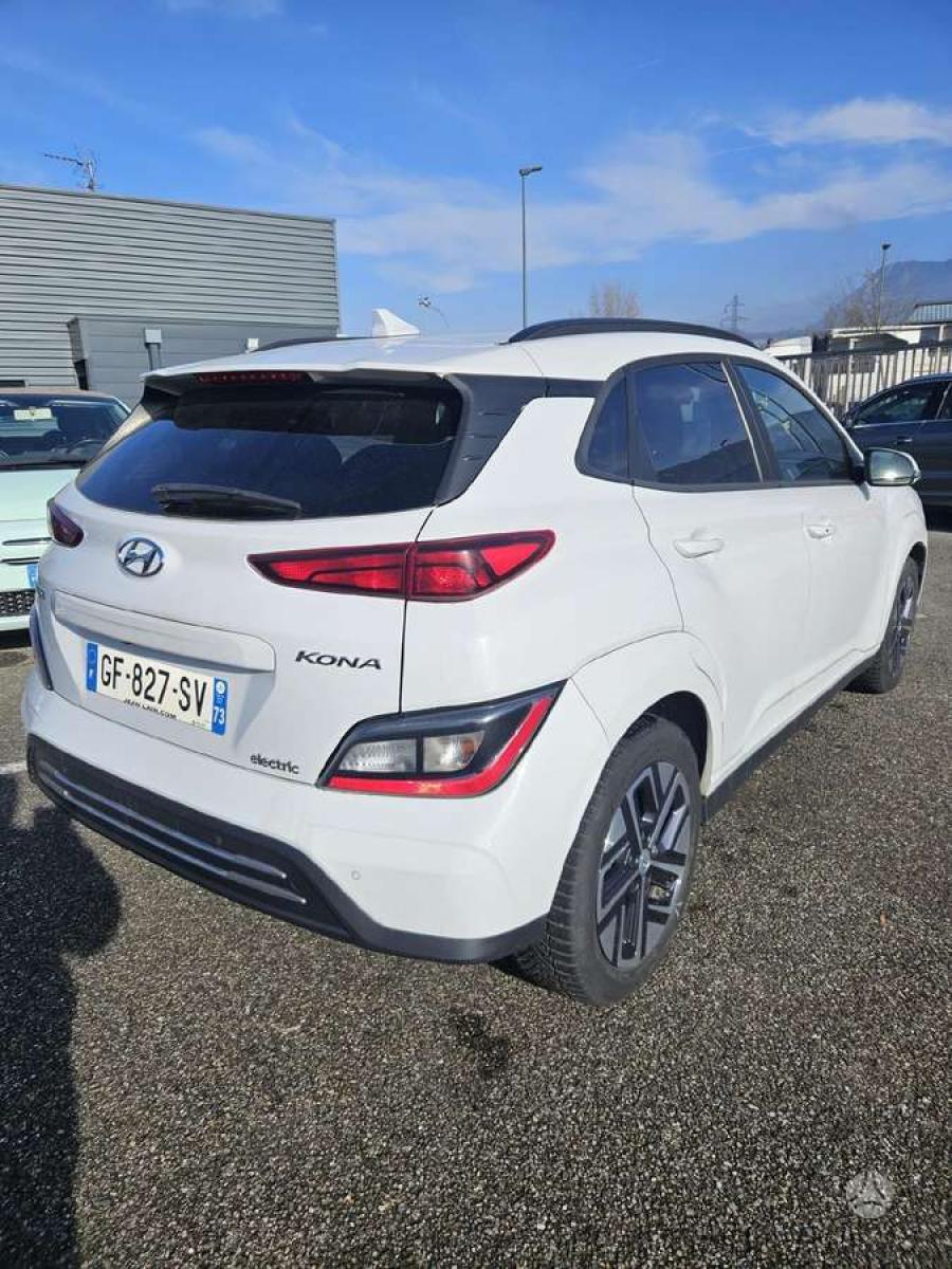 Balts Hyundai Kona 2022 Tauragė, ar dzinēja tilpumu 0.00 L un nobraukumu 114 tūkst. km par 15200 €, foto 4 vietnē AUTOMOTO.COM.LV