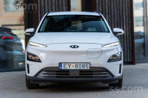 Balts Hyundai Kona 2022 Rīga, ar dzinēja tilpumu 0.00 L un nobraukumu 108 tūkst. km par 19990 €, foto 8 vietnē AUTOMOTO.COM.LV