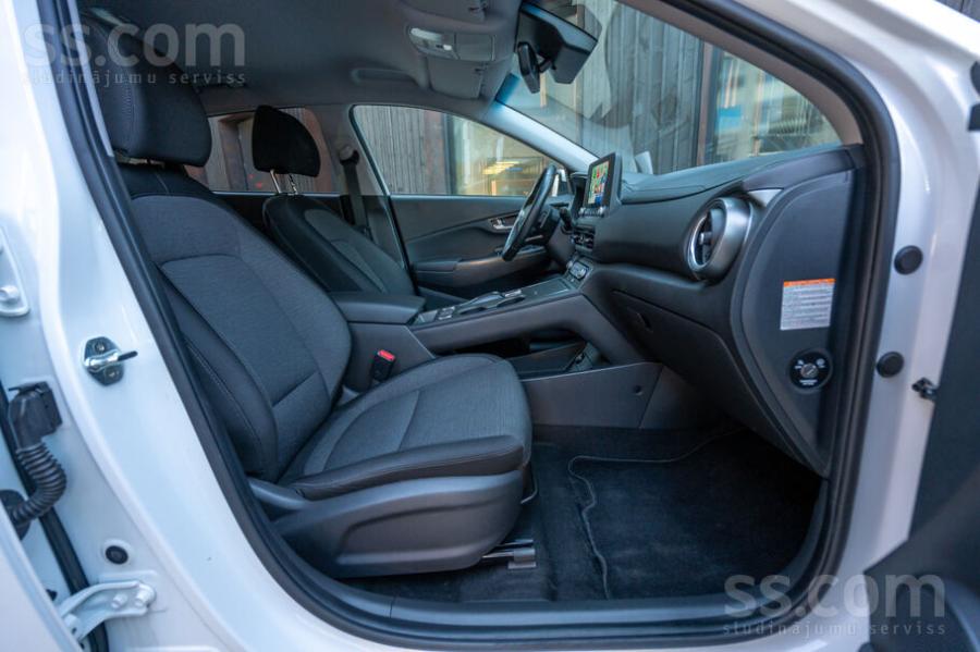 Balts Hyundai Kona 2022 Rīga, ar dzinēja tilpumu 0.00 L un nobraukumu 108 tūkst. km par 19990 €, foto 17 vietnē AUTOMOTO.COM.LV