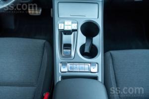Balts Hyundai Kona 2022 Rīga, ar dzinēja tilpumu 0.00 L un nobraukumu 108 tūkst. km par 19990 €, foto 21 vietnē AUTOMOTO.COM.LV